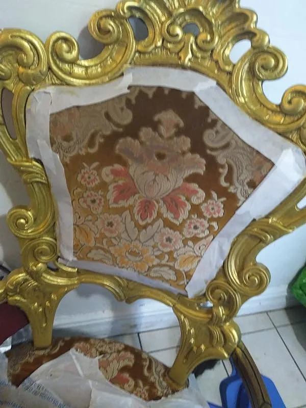 I Tested And Reviewed 10 Best Metallic Gold Paint For Walls (2023 ...